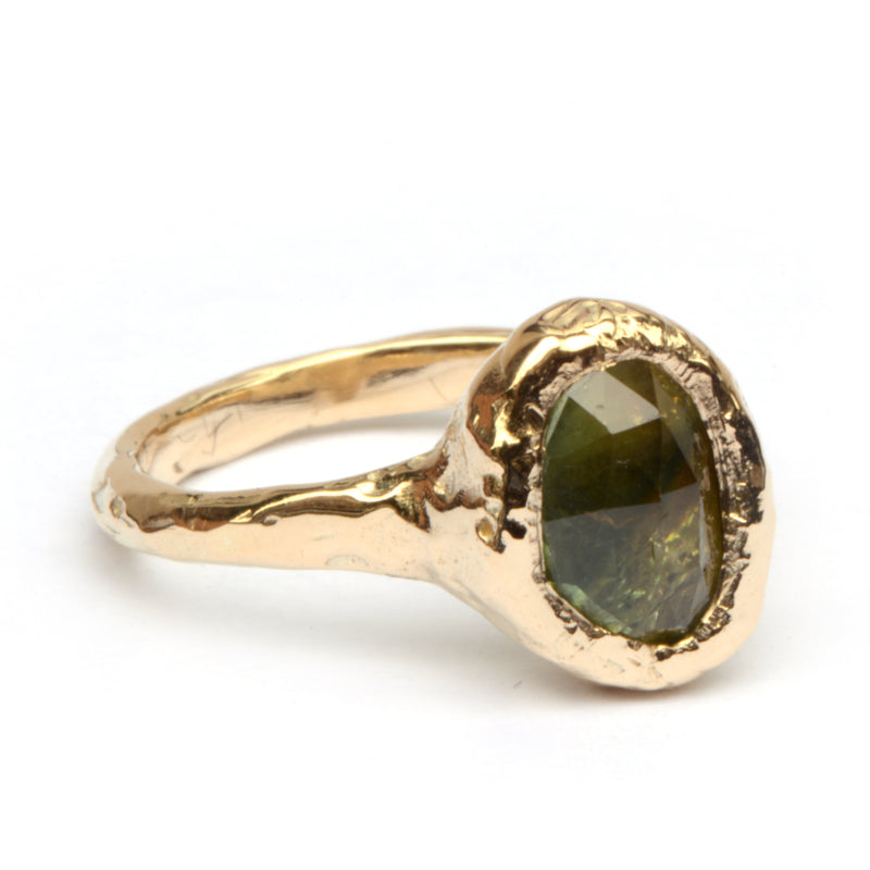 Robuuste ring met groene saffier– Nadine Kieft Jewelry Amsterdam